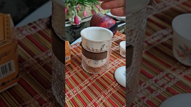 Обзор дорожного чайного сервиза. Белый сервиз с прозрачным стеклянным чахаем.
