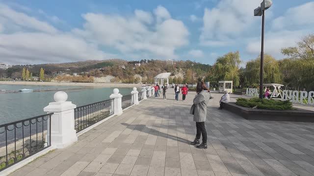 Абрау-Дюрсо. Прогулка. Впечатлений нет. Автопутешествие. Краснодарский край.