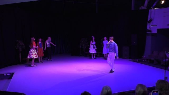 2025-11-15_Эвридика_Ретро-концерт_18_Любите девушки