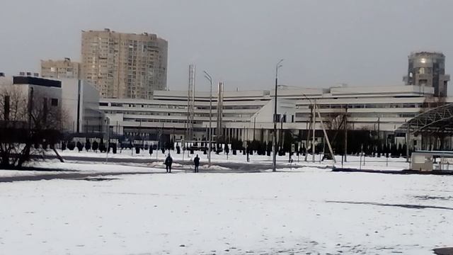 ВУЗ в виде корабля.