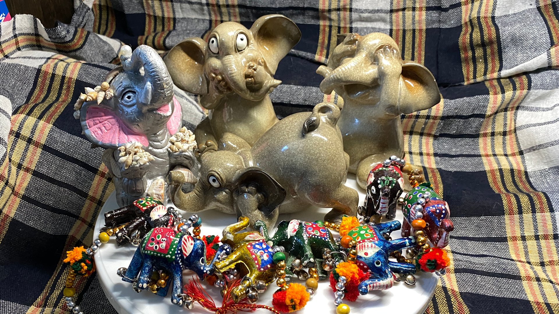 Слонов много не бывает. 41 серия. Охота на слонов в Сочи прошла успешно.