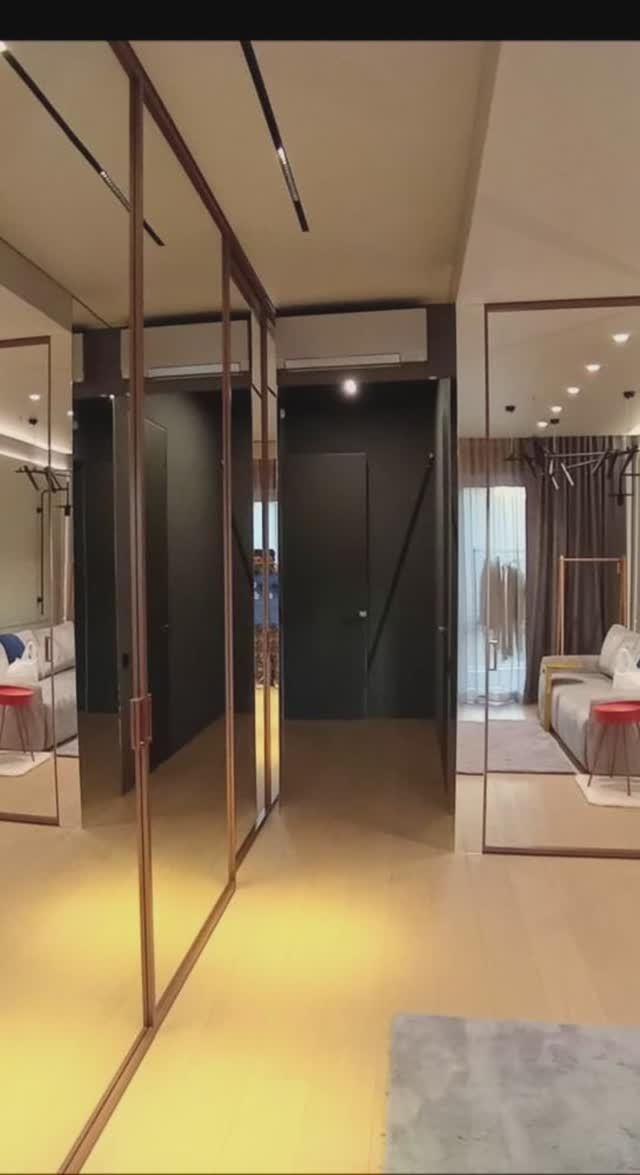 Зеркальные гардеробные. Гольф клуб, частный дом