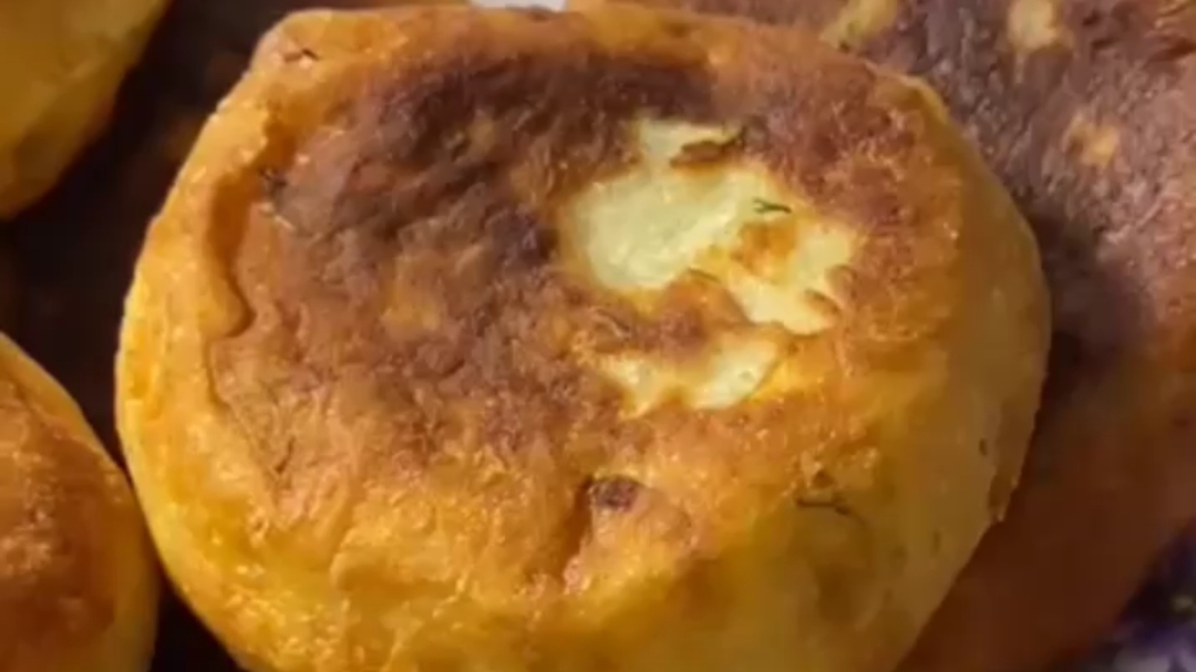 Картофельное тесто.Пирожки жареные с печенью.