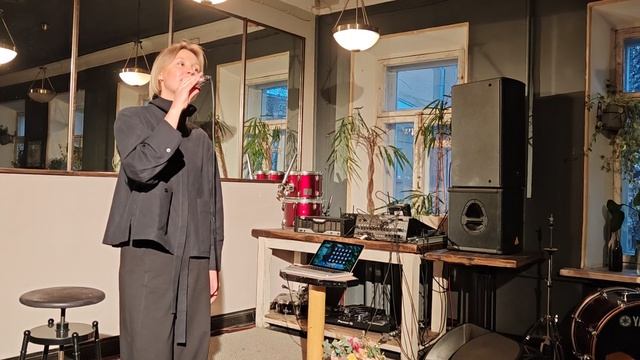 Анна Сеничева - Вето