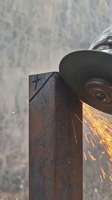 Хитрость соединения двух уголков