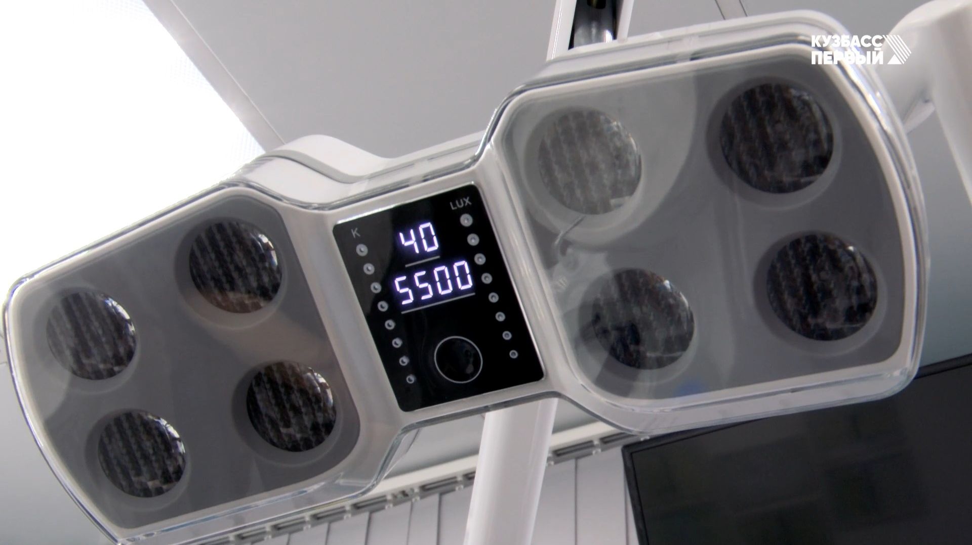 Здоровая улыбка России. Нужен ли особый уход за имплантом?