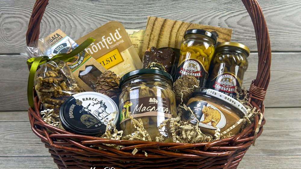 Подарочная корзина для мужчины «Лесные дары» / Подарок мужу на день рождения!