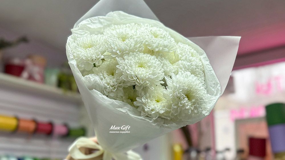 Монобукет из 7 белых кустовых хризантем