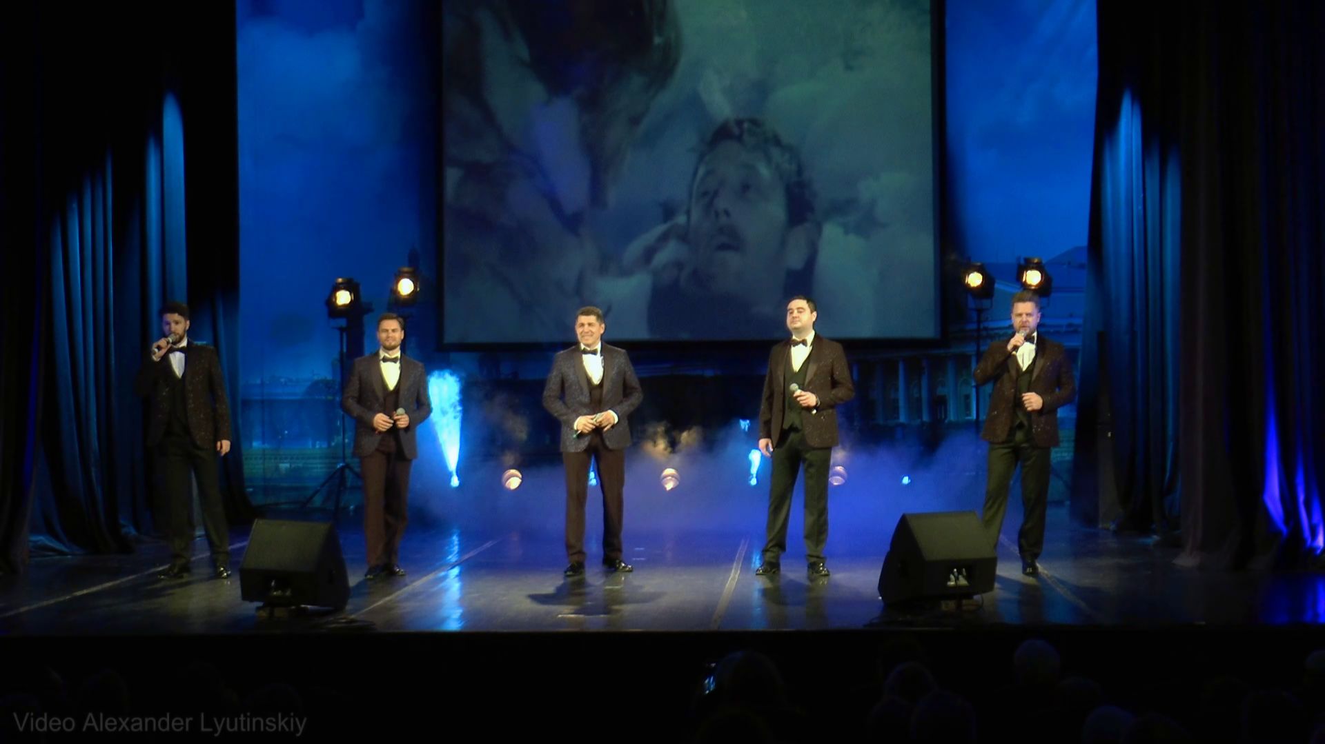 "Петербургские Баритоны" - Есть только миг (песня из к/ф "Земля Санникова")