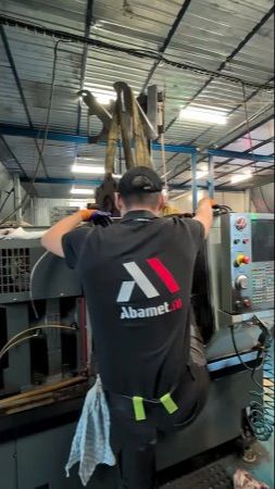 Замена направляющих оси Z на токарном станке: грязная работа, чистый результат!