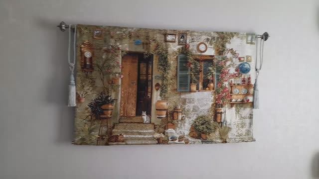 Гобелен на стене. Оставить или убрать? Жду советы.