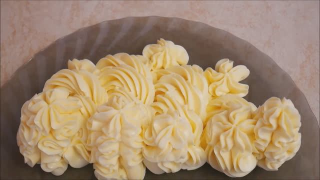 МАСЛЯНЫЙ крем на СГУЩЕНКЕ Крем для промазки коржей