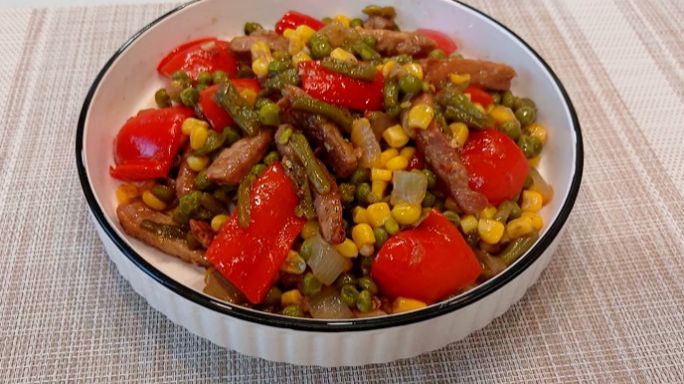 Мясо с Овощами в Соусе Терияки/