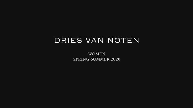 Показ женской коллекции Dries Van Noten 110 весна-лето 2020