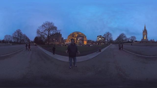 A London City Guided Tour (360 VR Video)