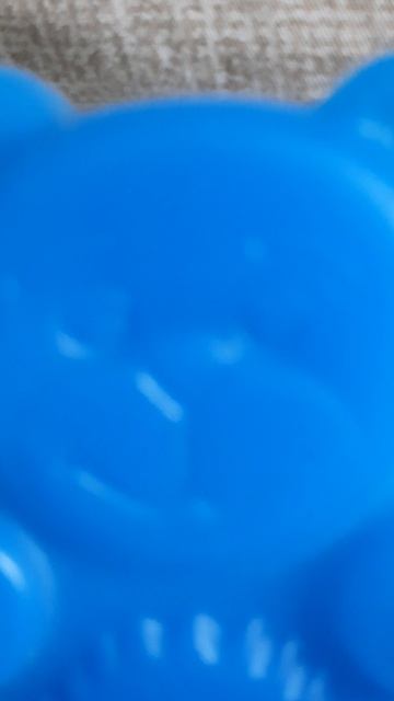 я кое-что передаю от синика