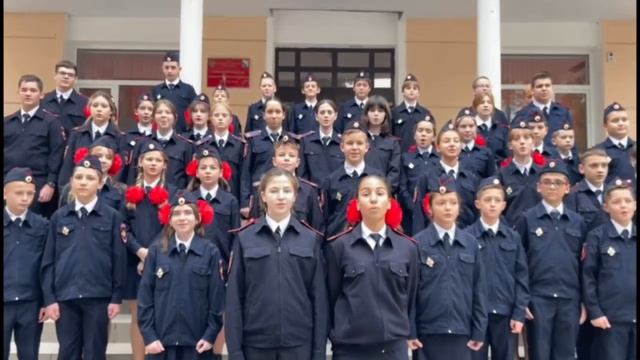 Севастопольские кадеты ОВД поздравили сотрудников полиции с профессиональным праздником