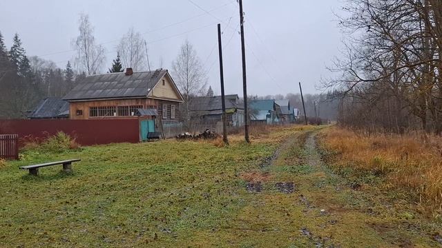 Дорога до дома. Сьезд на грунтовку с асфальтированной дороги