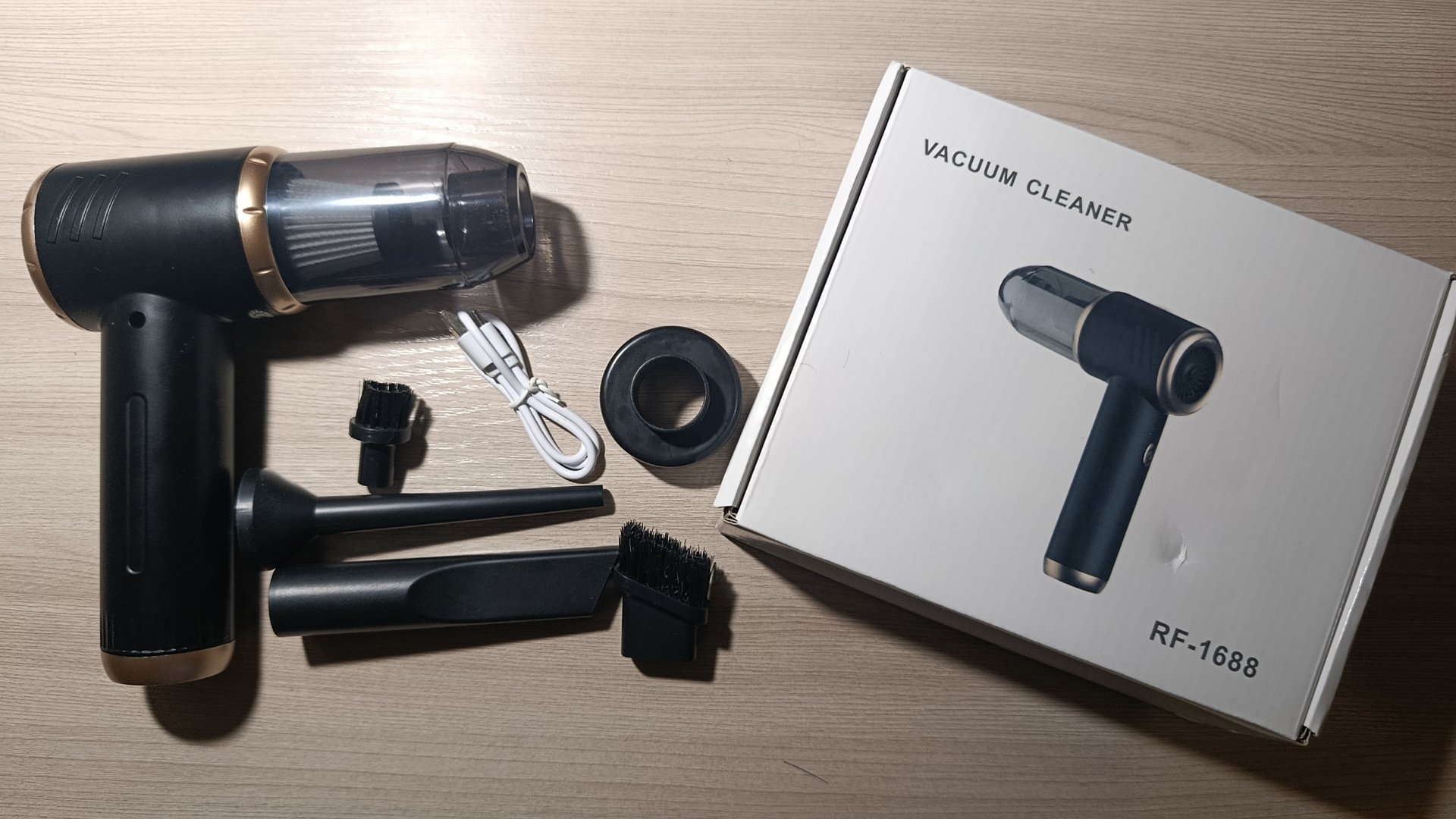 Ветродуйка и пылесос на аккумуляторе  RF-1688