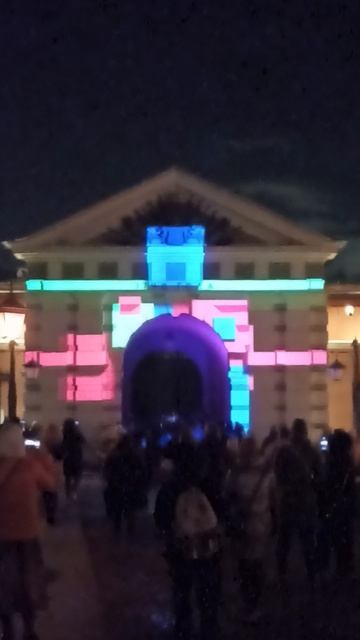 Свтовое шоу на Иоановских воротах