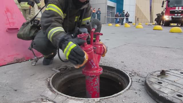 Пожарно-тактические учения в ТЦ Меганом