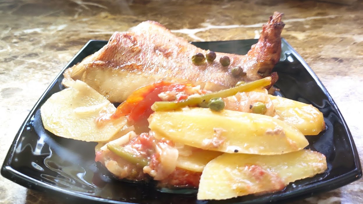 Запечённый окунь в духовке с овощами 💯 вкусно
