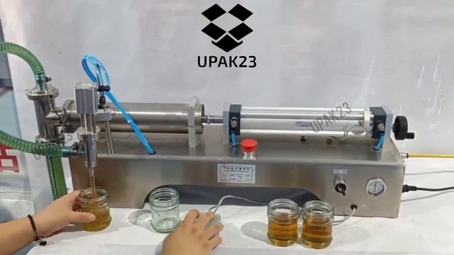 Поршневой дозатор с самозаборными шлангами.