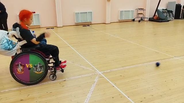 Лиза занимается боччей