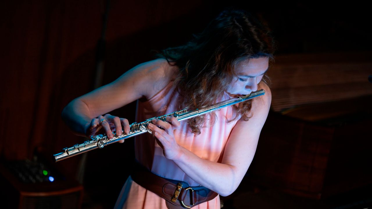 ВЕРА ИВАНОВА Перо Жар-птицы для флейты