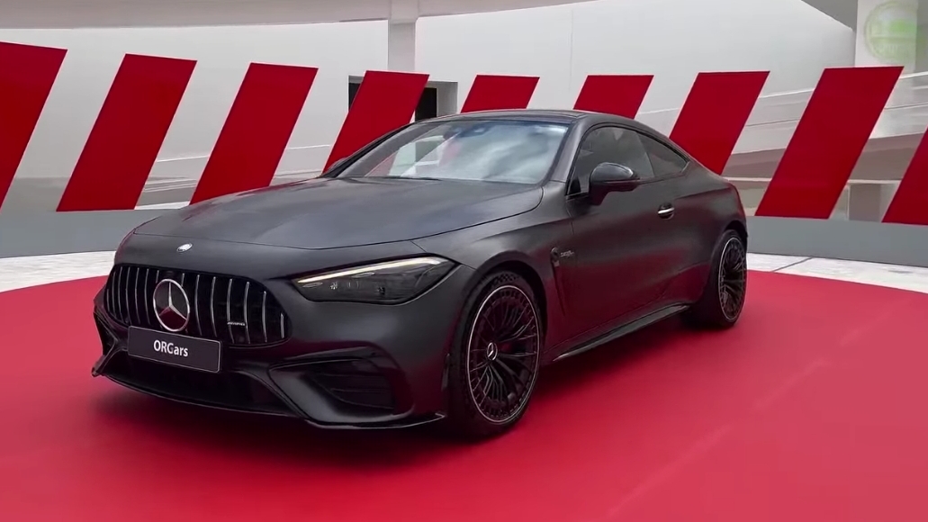 Новый Mersedes AMG 53 CLE обзор интерьера и экстерьера.