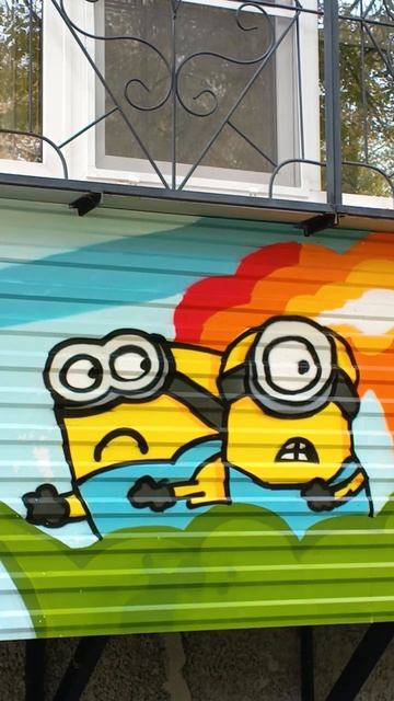 Граффити с миньонами в Перми