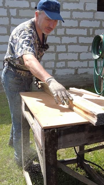 Первый брус пошёл! Первый запуск самодельного циркулярного станка из ручной пилы.  Част 6