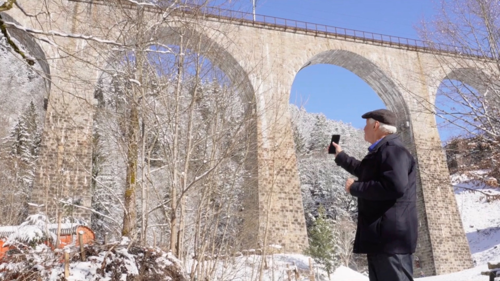 Хитрые консоли и балкончики на виадуке Равенна