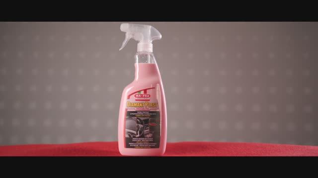 DIAMANT PLAST DRESSING PRO - ОБНОВЛЯЕТ И ЗАЩИЩАЕТ ПЛАСТИКОВЫЕ ДЕТАЛИ АВТОМОБИЛЯ