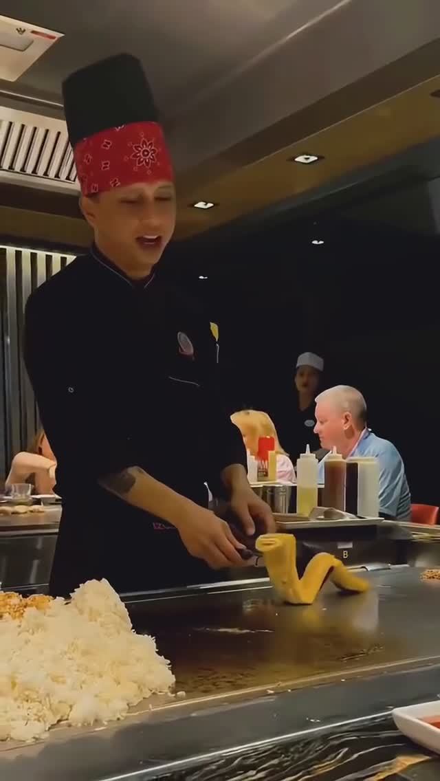 Это ЦИРК, а не ресторан. Уличная Еда Мира/ Street Food  t.me/StreetFoodChanne