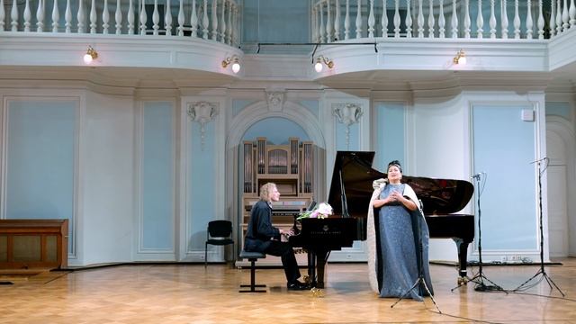 С.Рахманинов. Романс "Здесь хорошо". Исп. О. Жигмитова - вокал, В.Щербаков - фортепиано.