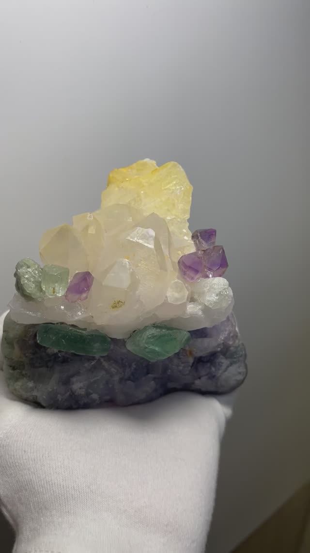 Композиция из камней и кристаллов Coolcrystals