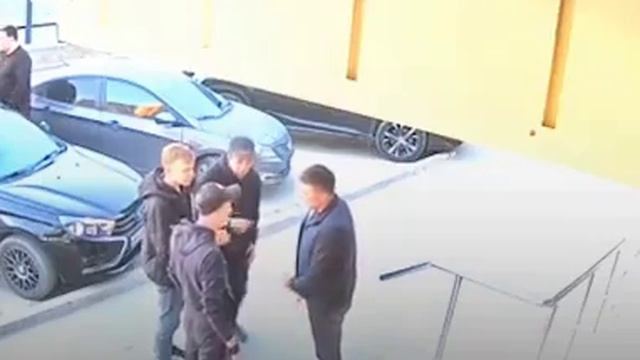 В шашлычной в центре