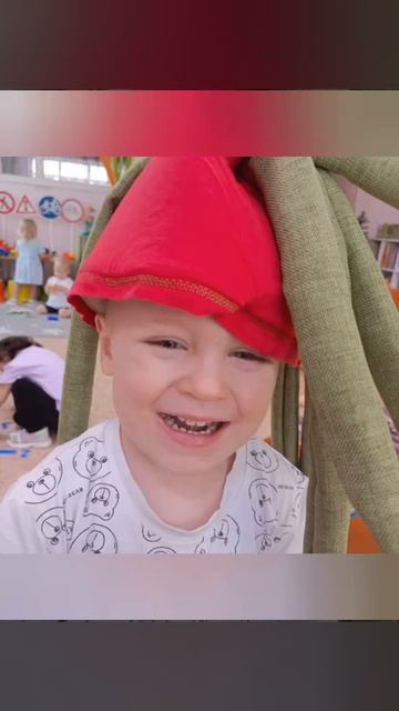 Вот как мы играем ! (младшая группа "Капельки", воспитатель Львова Е.П.)