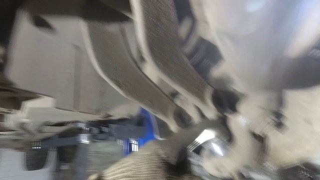 BMW. X5. E70. Замена переднего рычага нижнего заднего.