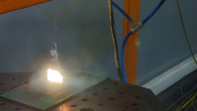 Лазерная очистка металла 5-ю источниками излучения одновременно - VPG LaserONE