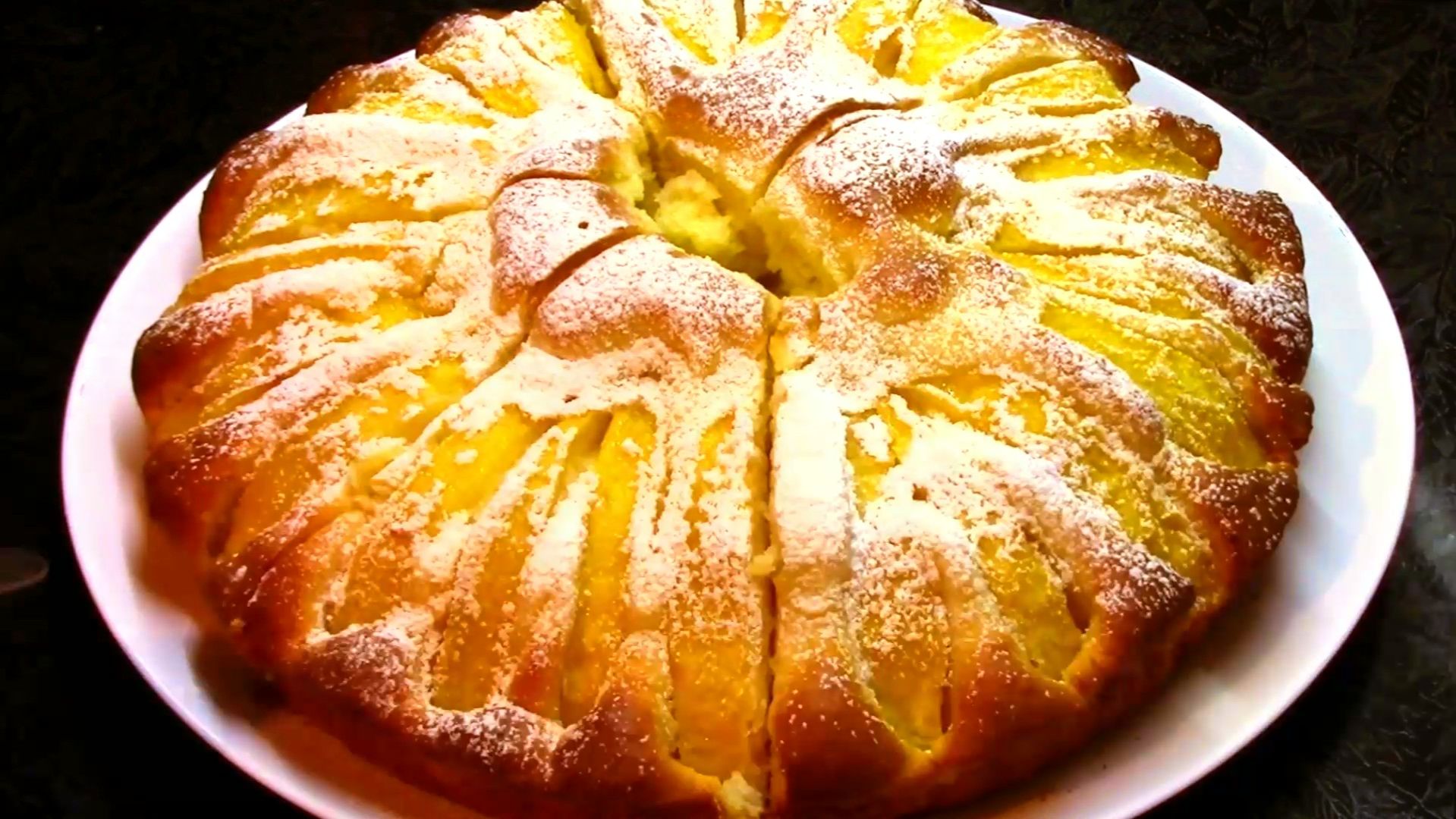 Пирог с айвой - ароматный, душистый, красивый, пышный и очень вкусный