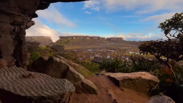 РОРАЙМА. Затерянный мир. 2023