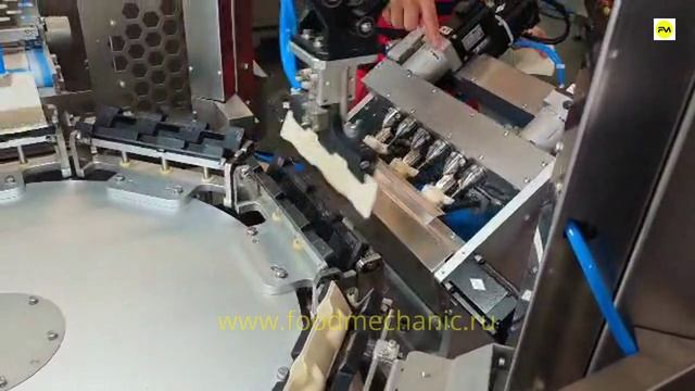 Машина для производства Пельмени с защипом с ушками