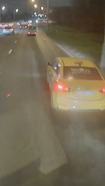 Месть таксистам #ДТП #авария #ПДД #БДД #дорога #соблюдайПДД #безопасностьнадороге #ГИБДД