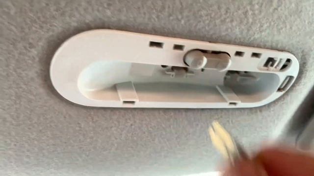 Лампочка в подсветку авто лада ларгус t10 w5w сравнение с обычной лампой