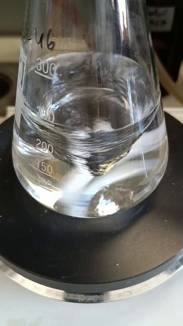 Воронка в колбе