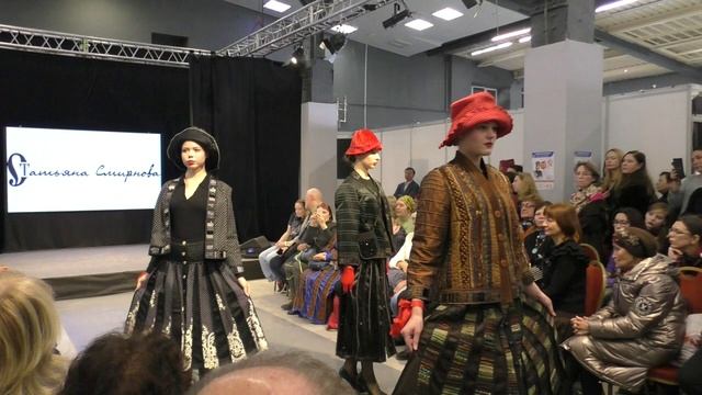 Татьяна Смирнова.Коллекция «Павлины» — юбки, платья и пальто.РусАртСтиль 2025