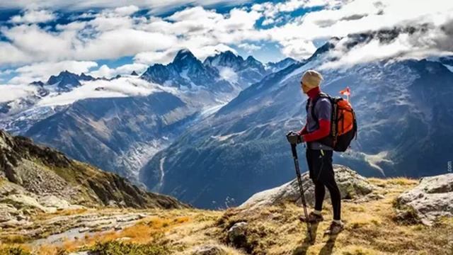 МЫ ОСТАВИМ СЛЕДЫ. Автор Сергей Петров, исполняет Юрий миргородский.