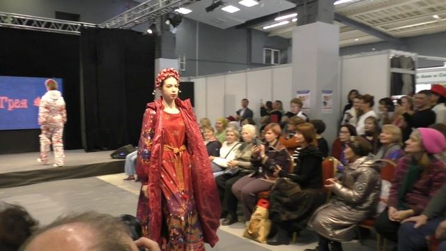 Бренд «Душегрея».Коллекция «Вечорка.ru».Х выставка «РусАртСтиль».